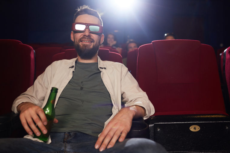 15 Best Dine-In Movie Theatres That Serve Alcohol
