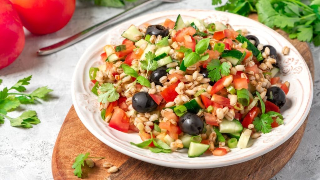 The Top 25 Mediterranean Foods Ranked - Restaurant Clicks
